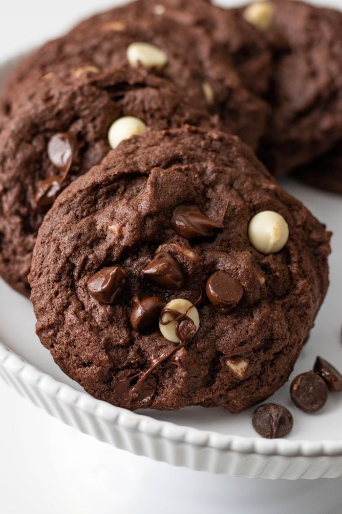 The Kollee Kitchen | Inside Out Chocolate Chip Cookies
